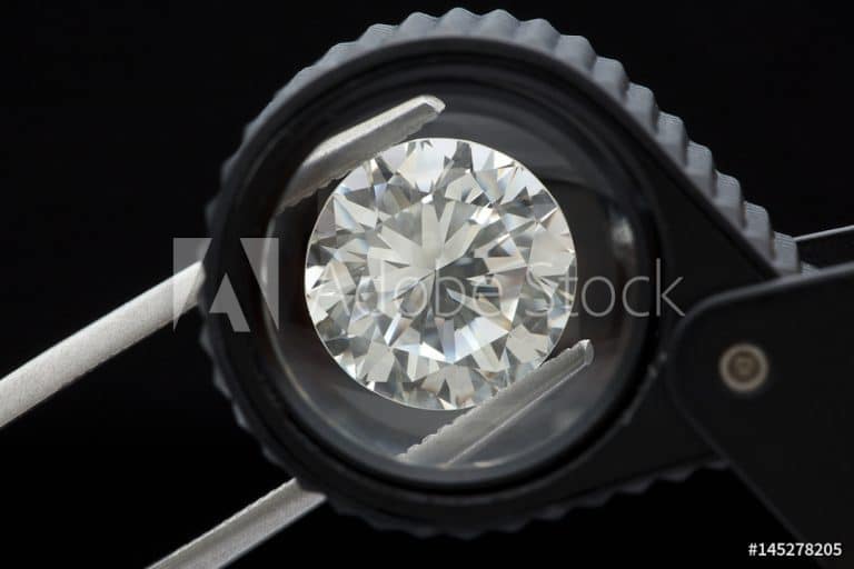 The 6 Best Diamond Substitutes You Need to Know About