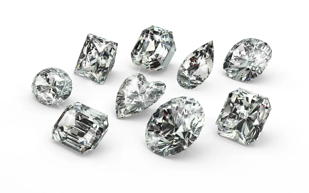 Compare Diamond Shapes: Is the Asscher Cut the Best Cut of All?